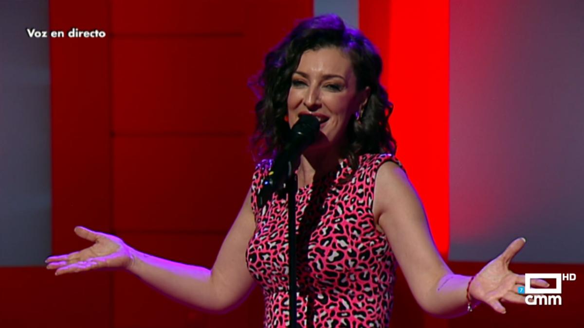 Mara Barros canta en directo un tema muy especial | TV | En Compañía ...
