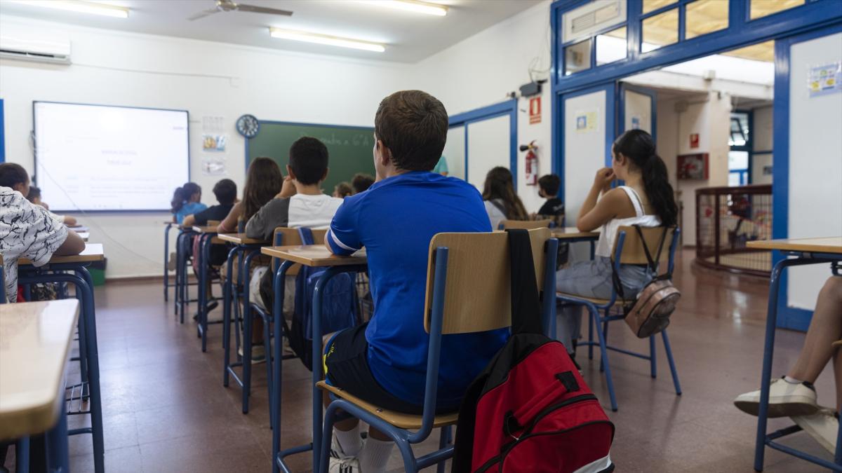 La propuesta de calendario escolar en C-LM para el curso 2026/27: del 7 ...