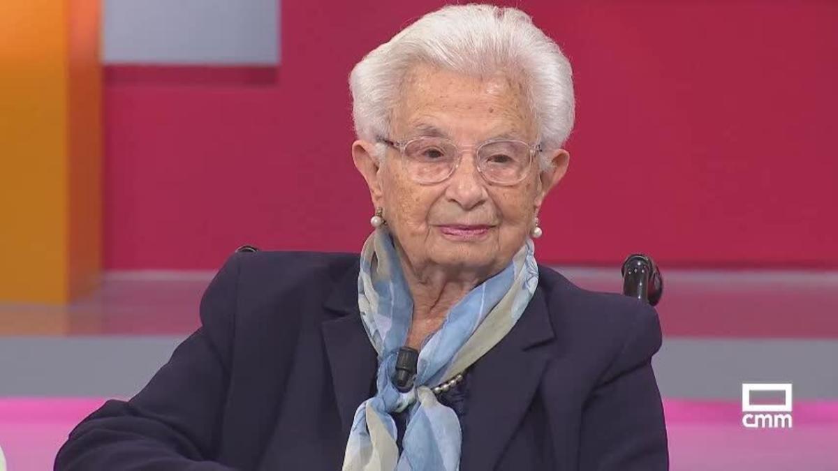 Angelita celebra su 103 cumpleaños en Compañía | En Compañía - CMM Play