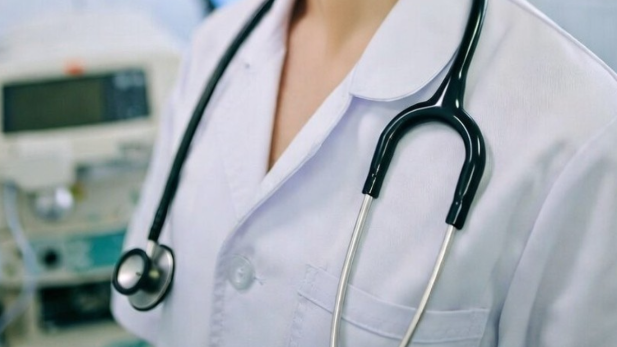 En 2025 se registraron 879 agresiones a médicos, 28 en C-LM